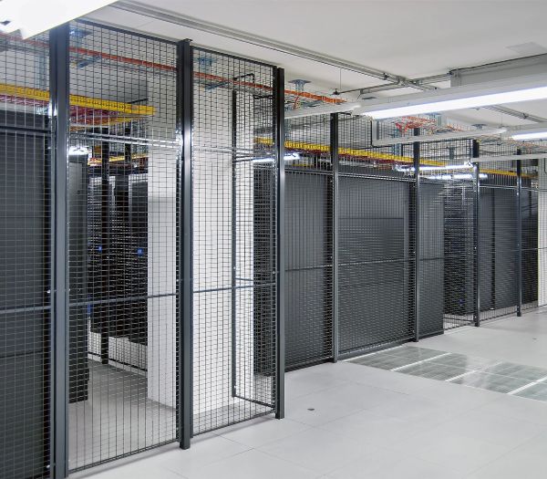 Wire Mesh security Room dividers for safe storage - Smits.ae